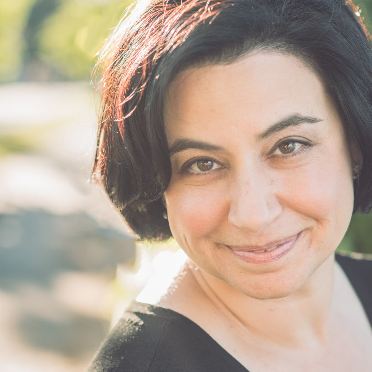 Victoria Laurie Books in Order: The Only List You Actually Need — Achievers